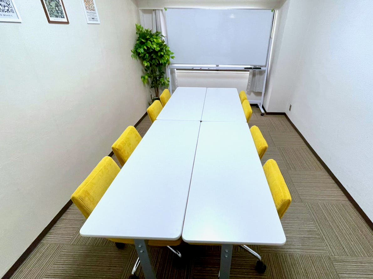 ＜マルチプルスペース＞新大阪駅東口目の前👀完全個室🚪光回線Wi-Fi📶モニター🖥️テレワーク/ZOOM/会議/ワークショップの写真5