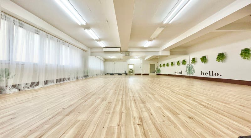 9末close【八丁堀駅３分、東京駅10分】大型鏡6m超／計60㎡超広々スタジオでダンス・ポージング・ヨガ・撮影・楽器演奏可！