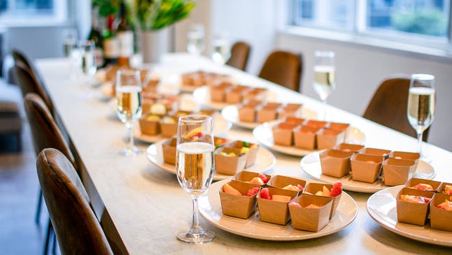 【西新宿駅1分】ベストホスト賞受賞/最大30名・24H/スクリーン100㌅/フロア貸切/パーティ🎉セミナー🌟女子会/ゲームの写真10