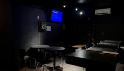 神田駅北口徒歩1分/おしゃれなBar🍸/カラオケ付き🎤/最大20名/パーティ🎂/女子会👩/オフ会の写真2