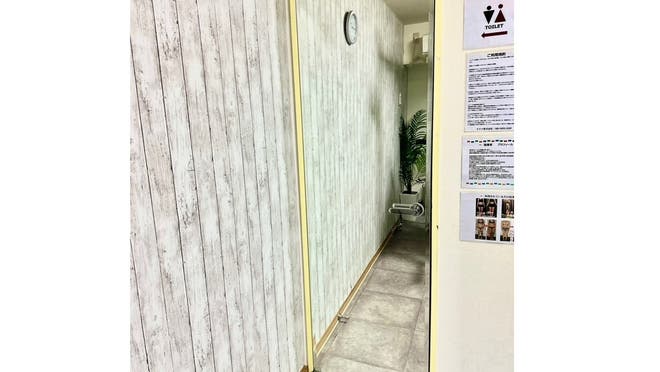 <RAKUNA神田・秋葉原> 完全個室ジム!スミスマシン、ダンベル、フィットネスバイク、全身鏡、その他完備☆の写真18