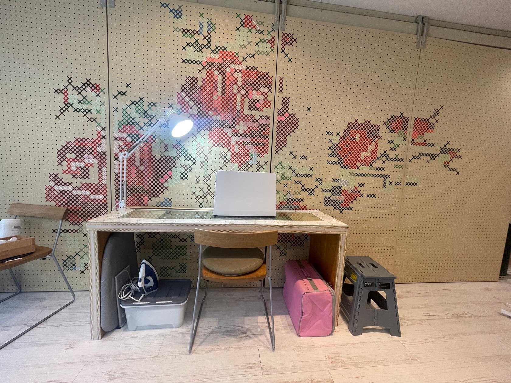 新宿ミシン🌸　新宿/大久保 ミシン3台/最大10名/快適作業/アイロン/裁縫/手芸/衣装制作/ミシン部屋1室まるごと貸切レンタルの写真7