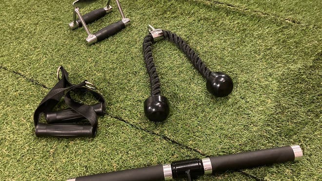 【代々木駅2分/新宿駅7分】綺麗な内装✨マルチマシン・可変式ダンベル完備🏋️♀️の写真6