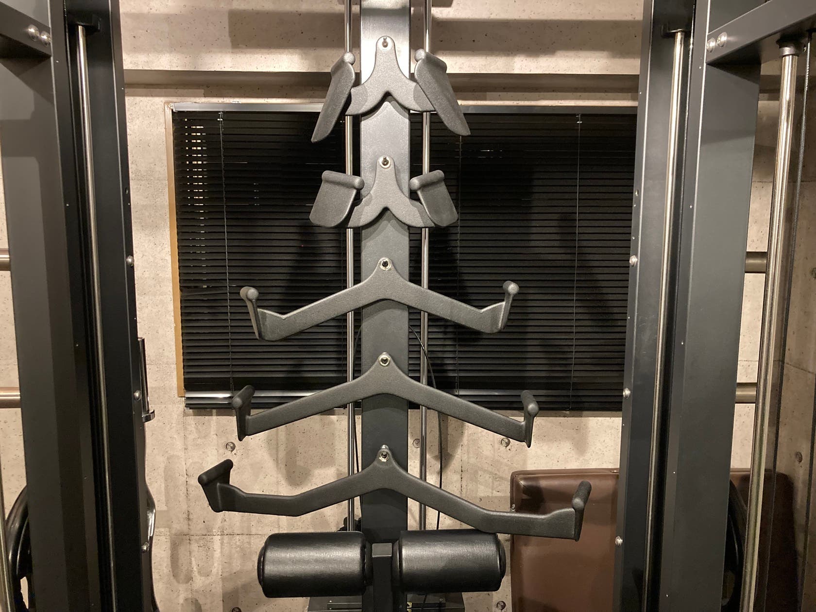 【代々木駅2分/新宿駅7分】綺麗な内装✨マルチマシン・可変式ダンベル完備🏋️‍♀️の写真10