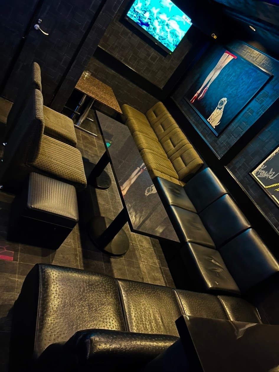 BAR完全貸切/セルフ飲み放題880円/カラオケ・ダーツ無料/結婚式２次会/誕生日会/Bar TK 心斎橋の写真4