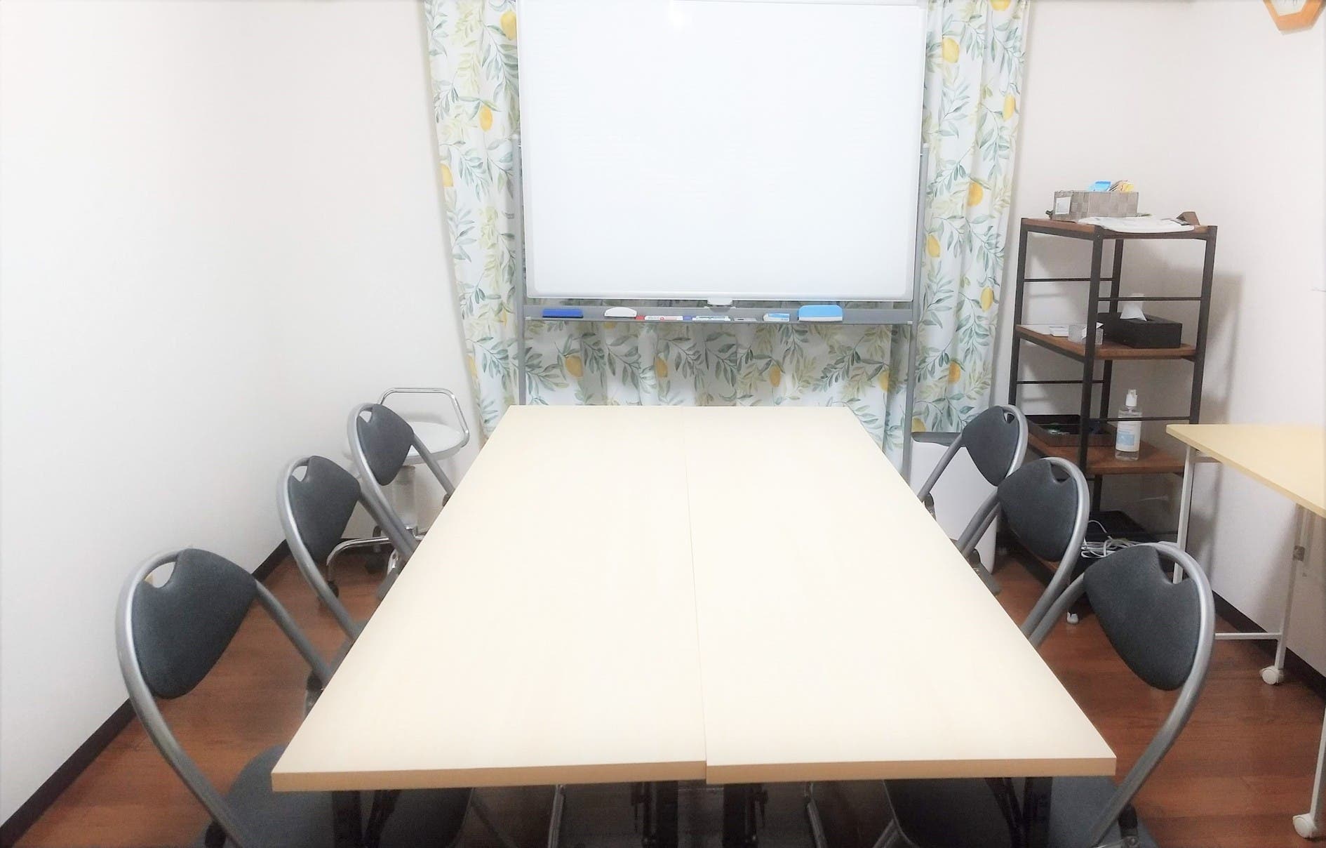 【24ｈ営業】【格安！初めてプランあり】【飲食OK・Wi-Fi無料CP中】テーブルゲーム、貸会議室、貸教室、面接、撮影の写真13