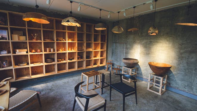 京都御所の借景が映える、コンクリートと木材で構成されたラフながらも静謐な空間!展示会やポップアップ、撮影スタジオに!の写真12