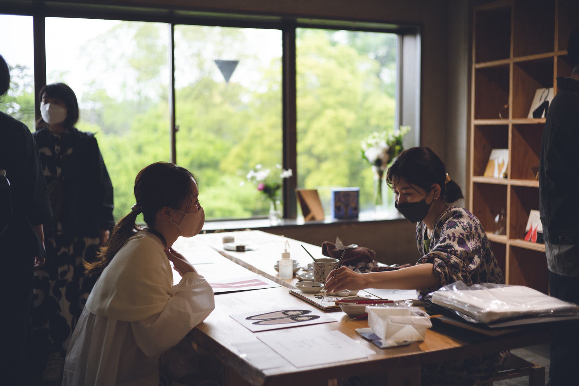京都御所の借景が映える、コンクリートと木材で構成されたラフながらも静謐な空間！展示会やポップアップ、撮影スタジオに！の写真13