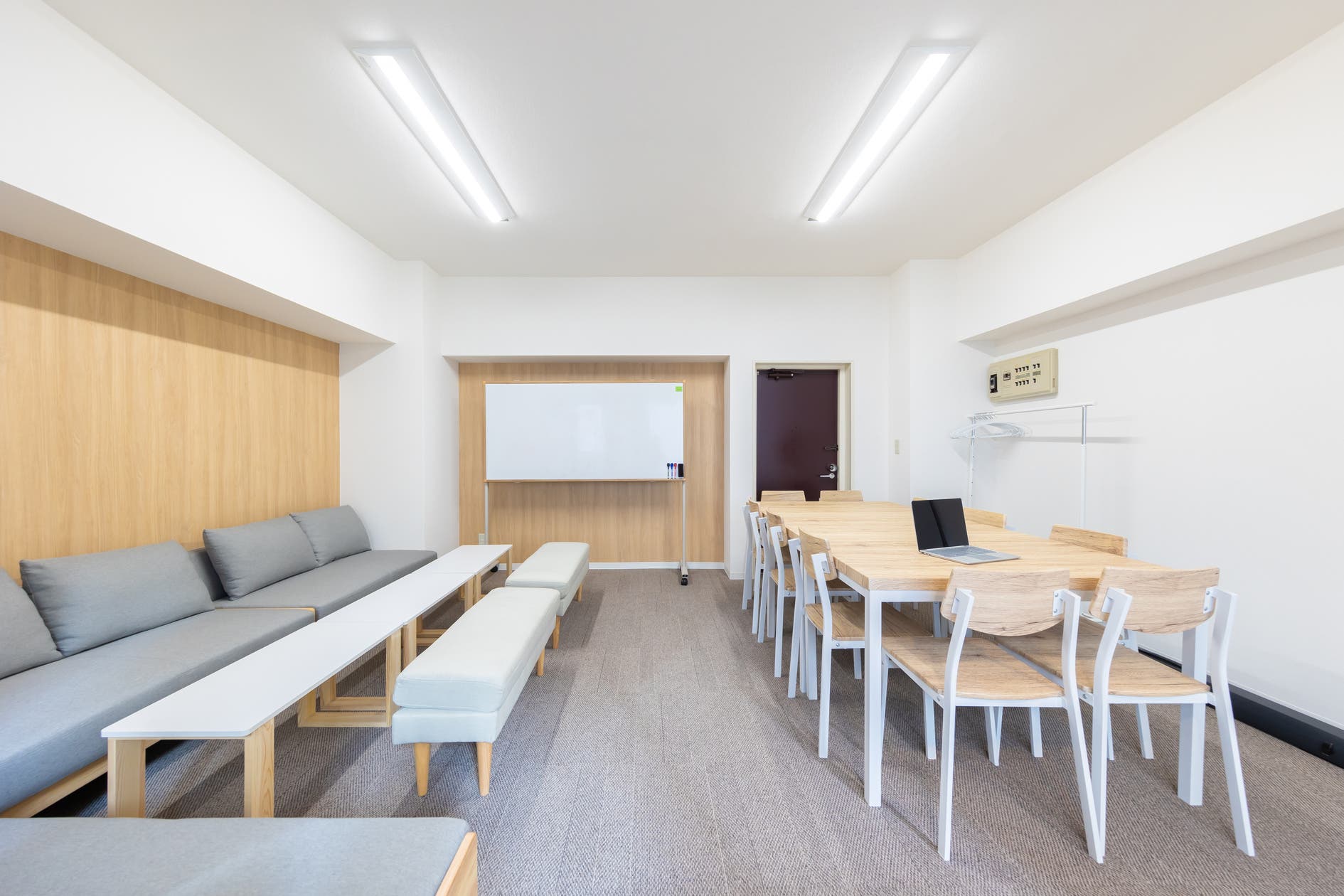 🌈NEW🌈駅3分ドンキすぐ/最大25名/100㌅スクリーン＆大型モニター/ボードゲーム大会/上映会/パーティー・交流会/ゴミ無料の写真13