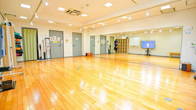 🉐24時間営業!三鷹駅徒歩6分 約50㎡のスタジオ/幅6m大型鏡 ダンス・ヨガ・ビジネス・セミナー・舞台・武道・撮影など多目的の写真13