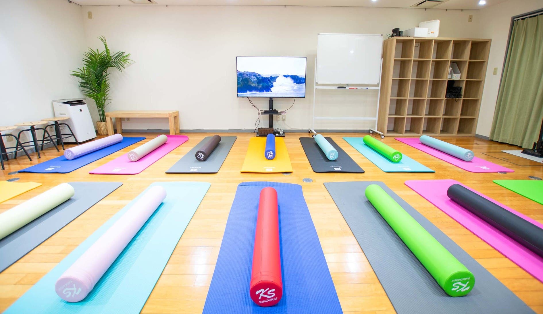 🉐24時間営業！三鷹駅徒歩6分 約50㎡のスタジオ／幅6m大型鏡 ダンス・ヨガ・ビジネス・セミナー・舞台・武道・撮影など多目的の写真10