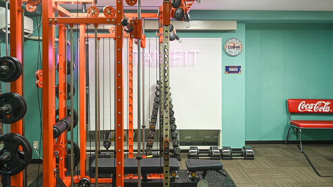 渋谷5分!撮影OK!5in1マルチスミスのパーソナルジムスペースの写真1