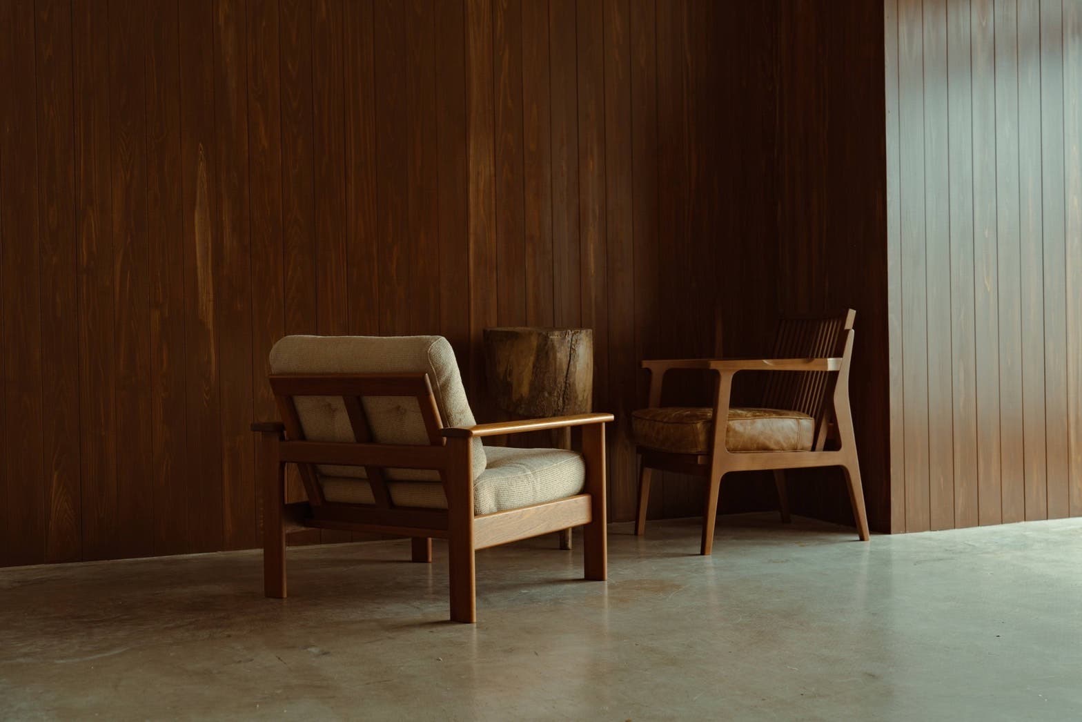 大阪市西区堀江・自然光・ウッド壁、木壁、モルタルグレー壁の撮影スタジオの写真5