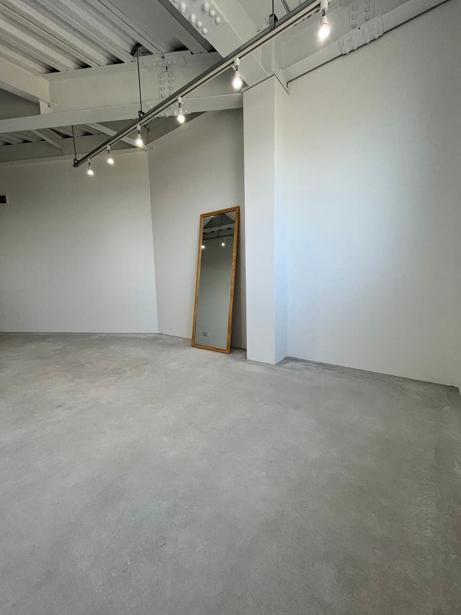 オープン記念🎉新築市内コスパ最強　撮影スタジオ　レンタルダンススタジオ19ｍ２の写真4