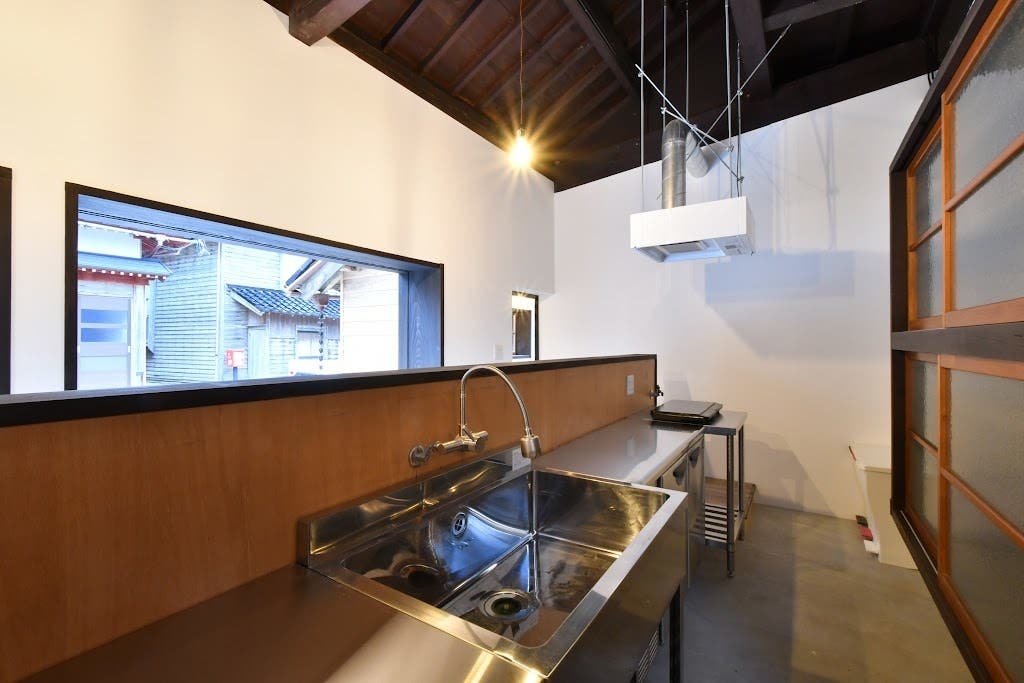 TOGISO 能登の古民家 漁村 ロケ地に【長期利用可能・キッチン等リフォーム相談可能】赤崎の町並みの写真6