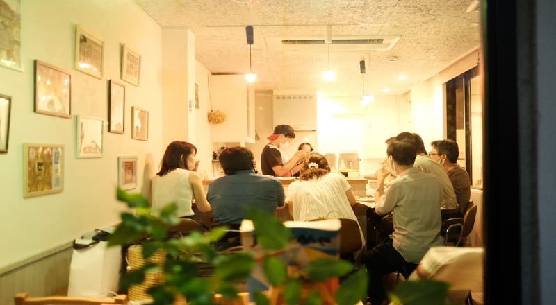 京都駅から徒歩圏内、お洒落なレンタルカフェスペース ~撮影会、イベント、交流会、女子会、ママ会利用可~