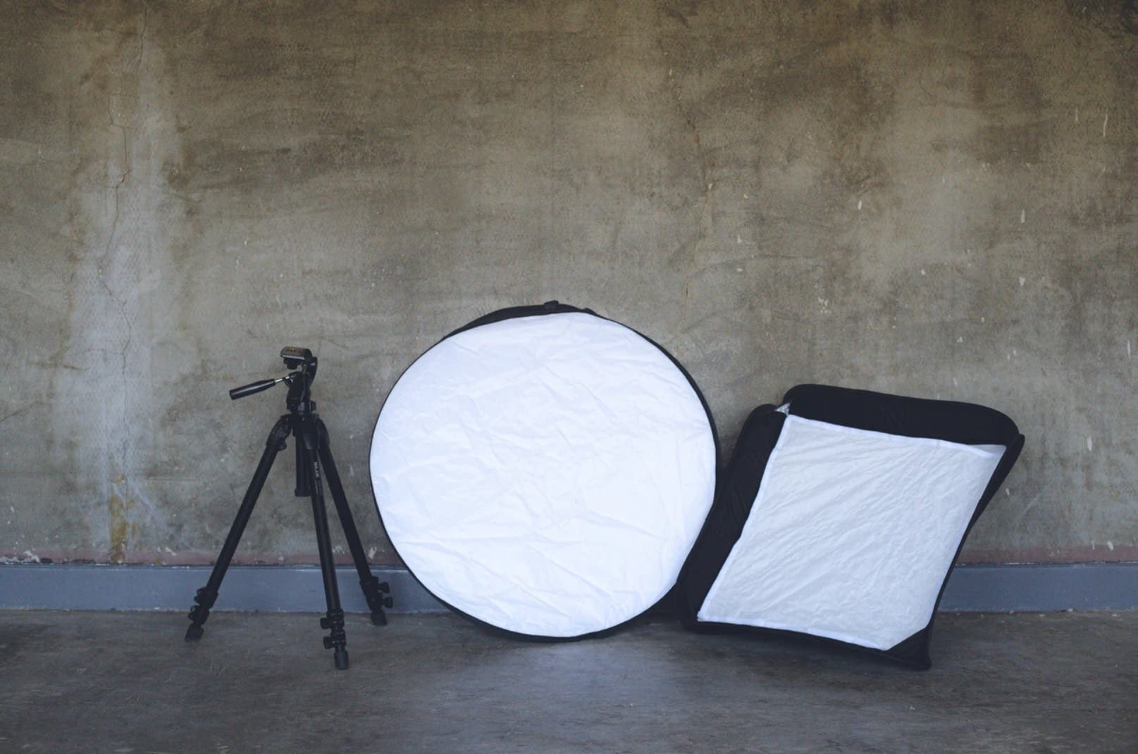 京都御所の借景が映える、コンクリートと木材で構成されたラフながらも静謐な空間！展示会やポップアップ、撮影スタジオに！の写真16