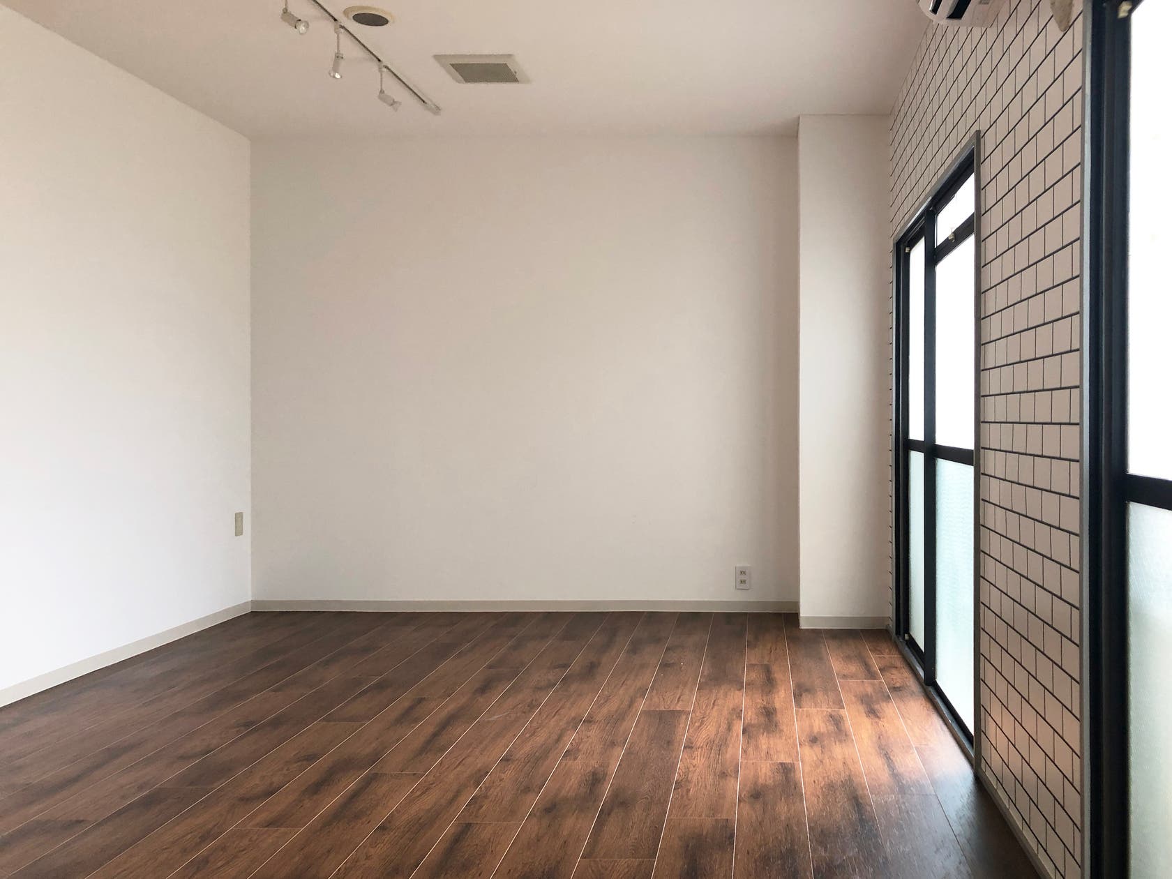 【西長堀・西大橋・桜川駅近】公園の緑に囲まれヨガ・撮影・ダンススタジオに最適！動画・写真撮影も南堀江のレンタルスタジオULTRAの写真9