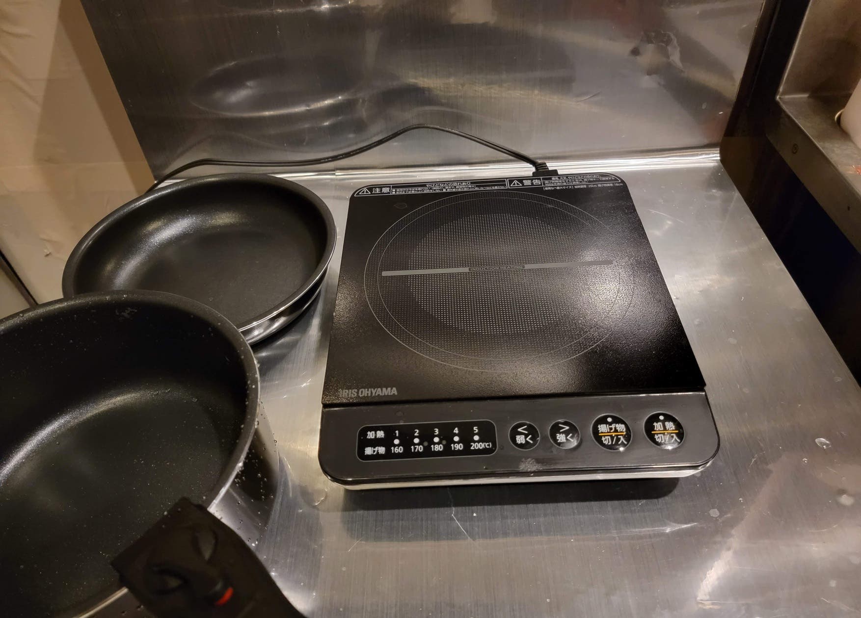 貸し切りカフェやバーのように使えます。コンビニ徒歩2分。プロジェクター・Wi-Fiあり。会議・推し活などに。男衾駅徒歩15分。の写真4