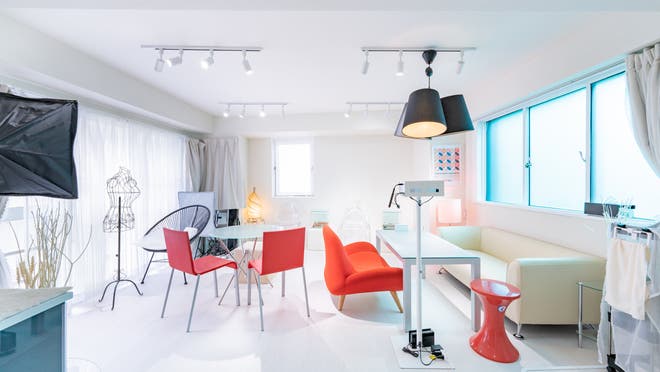 【リンバケ】駅1分✨自然光✨白基調✨ブランド家具✨おしゃれ✨ポートレート✨コスプレ✨物撮り✨インタビュー✨推し活の写真1