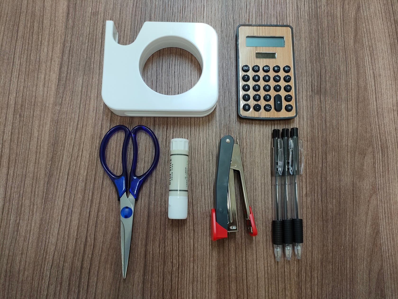 〈トーカン博多〉【博多駅5分/10名利用可】設備無料/高速Wi-Fi/50㌅モニター/ホワイトボード/全身鏡の写真15