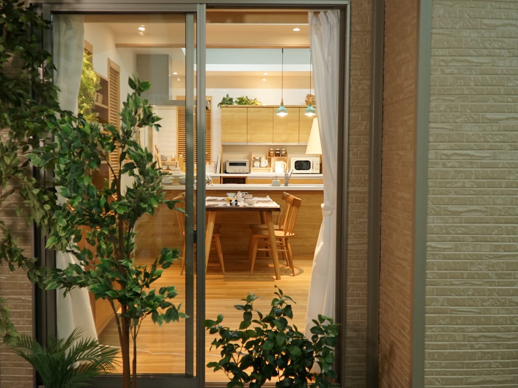 福島駅徒歩6分　映像美術部がデザインした『撮影しやすい』建て込み型ハウススタジオの写真5