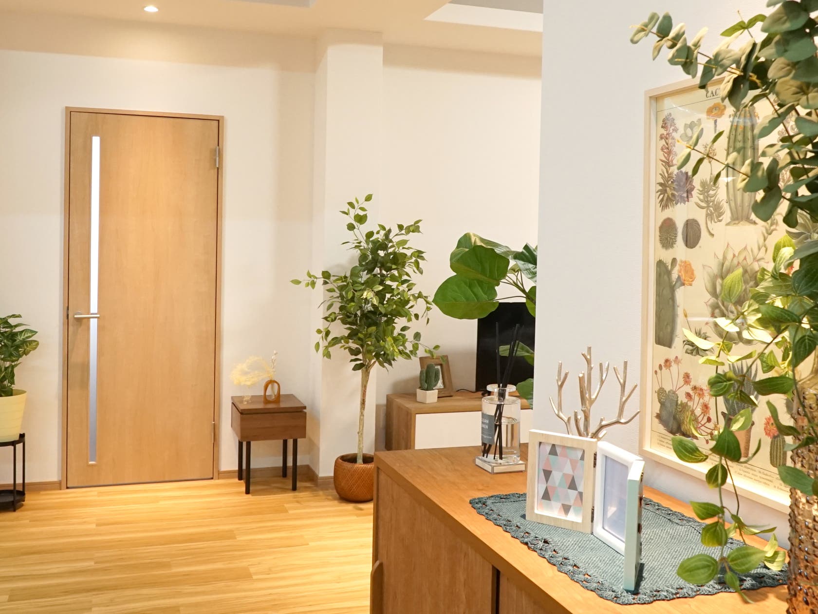 福島駅徒歩6分　映像美術部がデザインした『撮影しやすい』建て込み型ハウススタジオの写真6