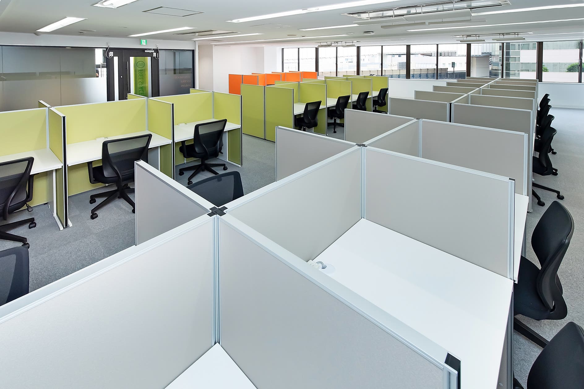 ⭐️横浜駅徒歩4分⭐️地下街直結！スタッフ常駐で安心✨Wi-Fi有り　Googleレビュー投稿で「１回無料券」の写真6