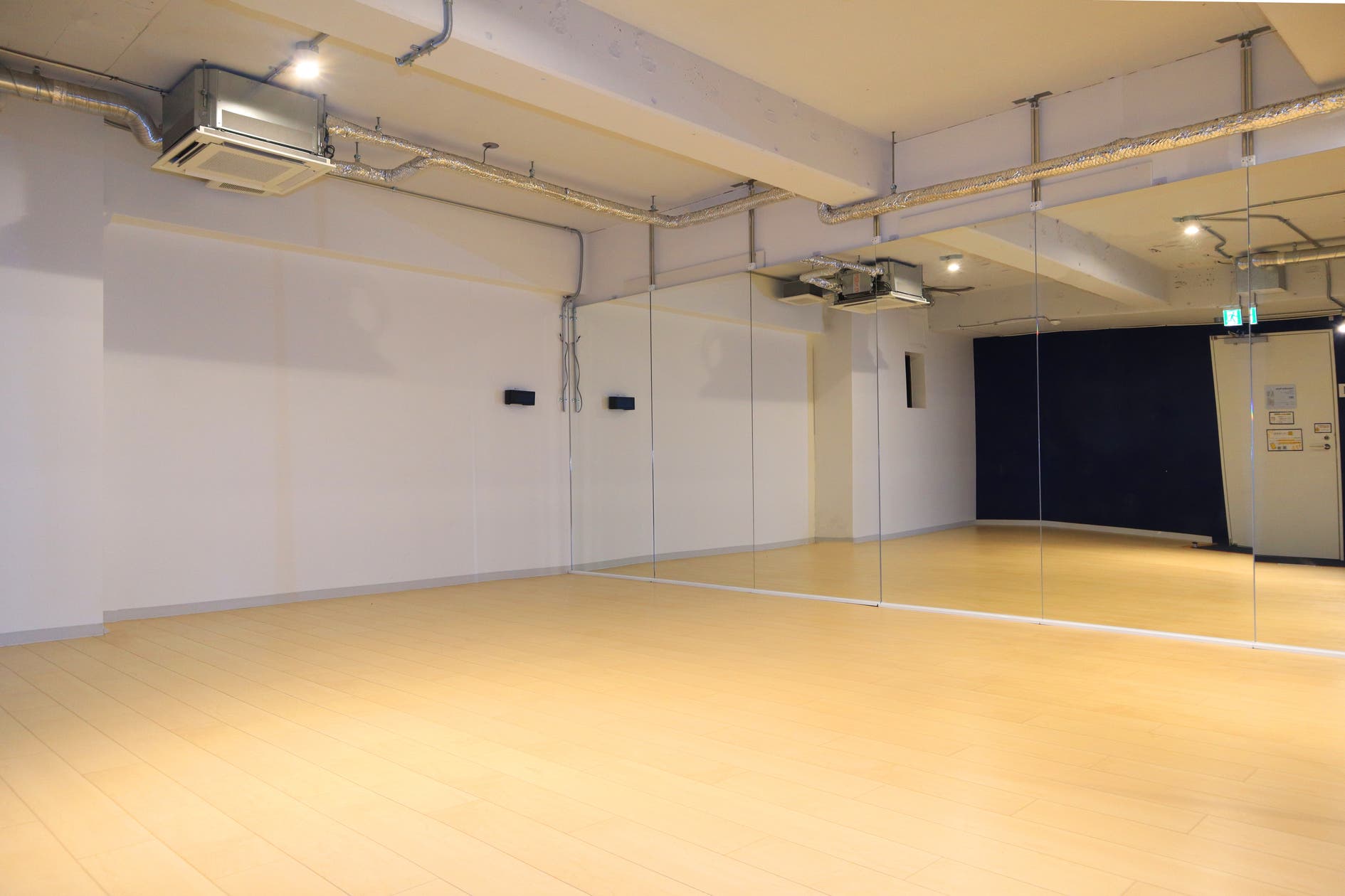 【🌟三角公園目の前🌟】ダンスもできるレンタルスタジオ｜24時間利用可能⏰幅5.4ｍ高さ2ｍの大型鏡の写真13