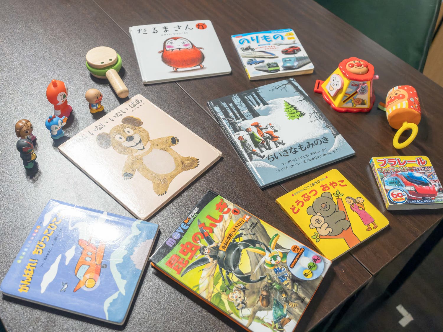 【京橋駅３分】貸会議室/交流会/ボドゲ会🌸24H/最大12名✨高速WiFi・プロジェクター・★完全個室🌸ボードゲームありの写真10