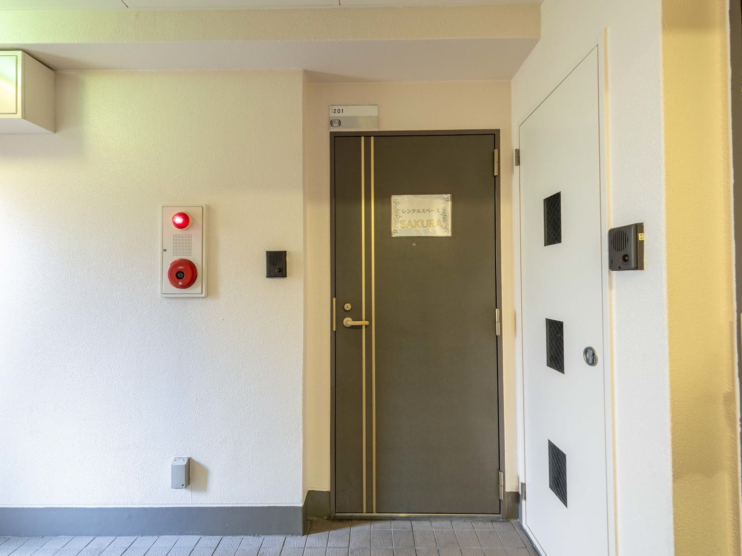 【京橋駅３分】貸会議室/交流会/ボドゲ会🌸24H/最大12名✨高速WiFi・プロジェクター・★完全個室🌸ボードゲームありの写真19