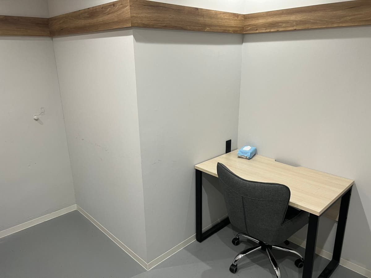 【1名利用プラン】白金高輪駅徒歩5分｜モニター・フリードリンク付き完全個室型3名個室【R-6】の写真5