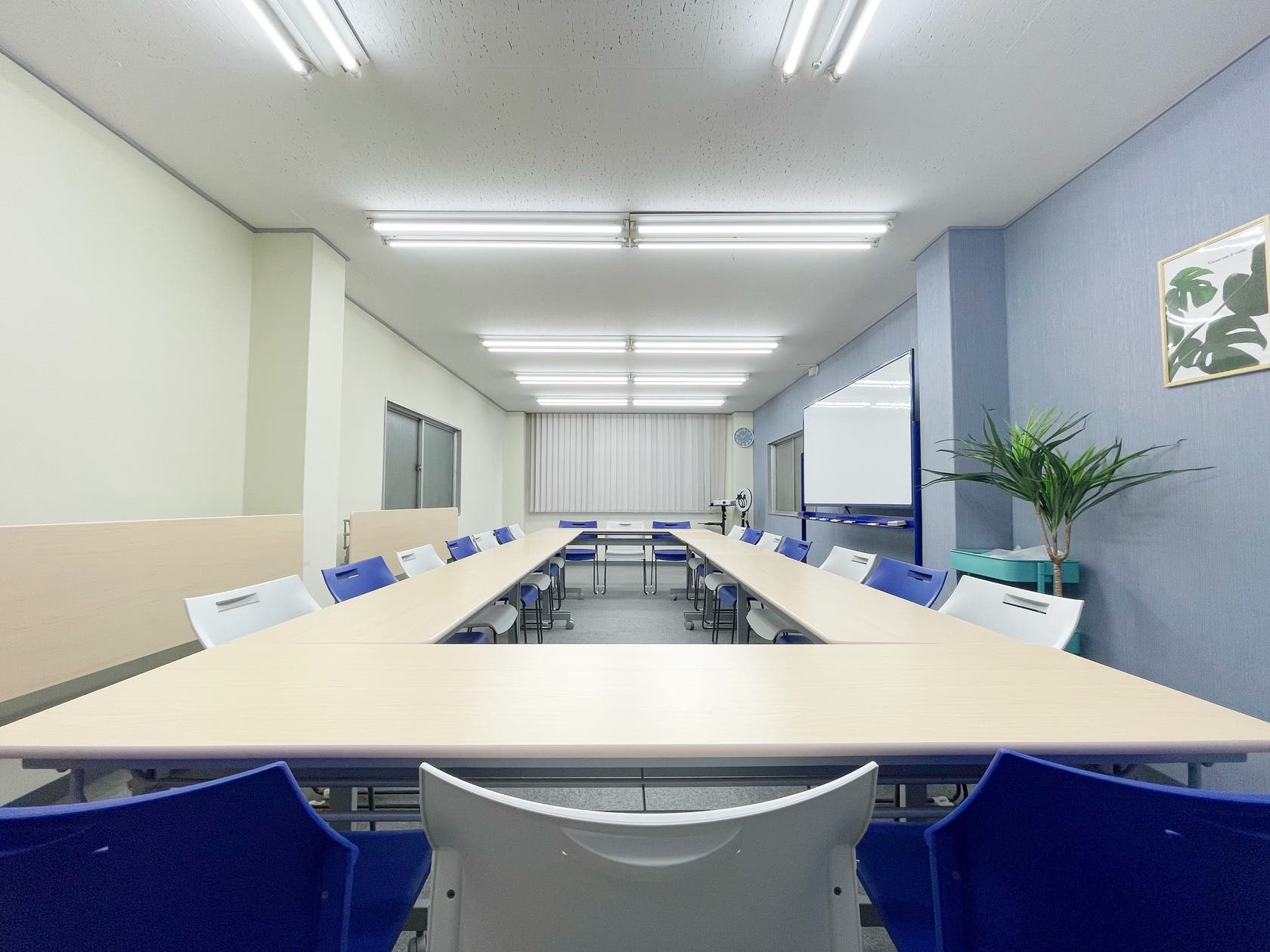 浜松町駅４分✨大門駅２分/平日1999円～/30名/光Wi-Fi/設備無料/プロジェクター/レイアウト自由/スクリーンの写真11