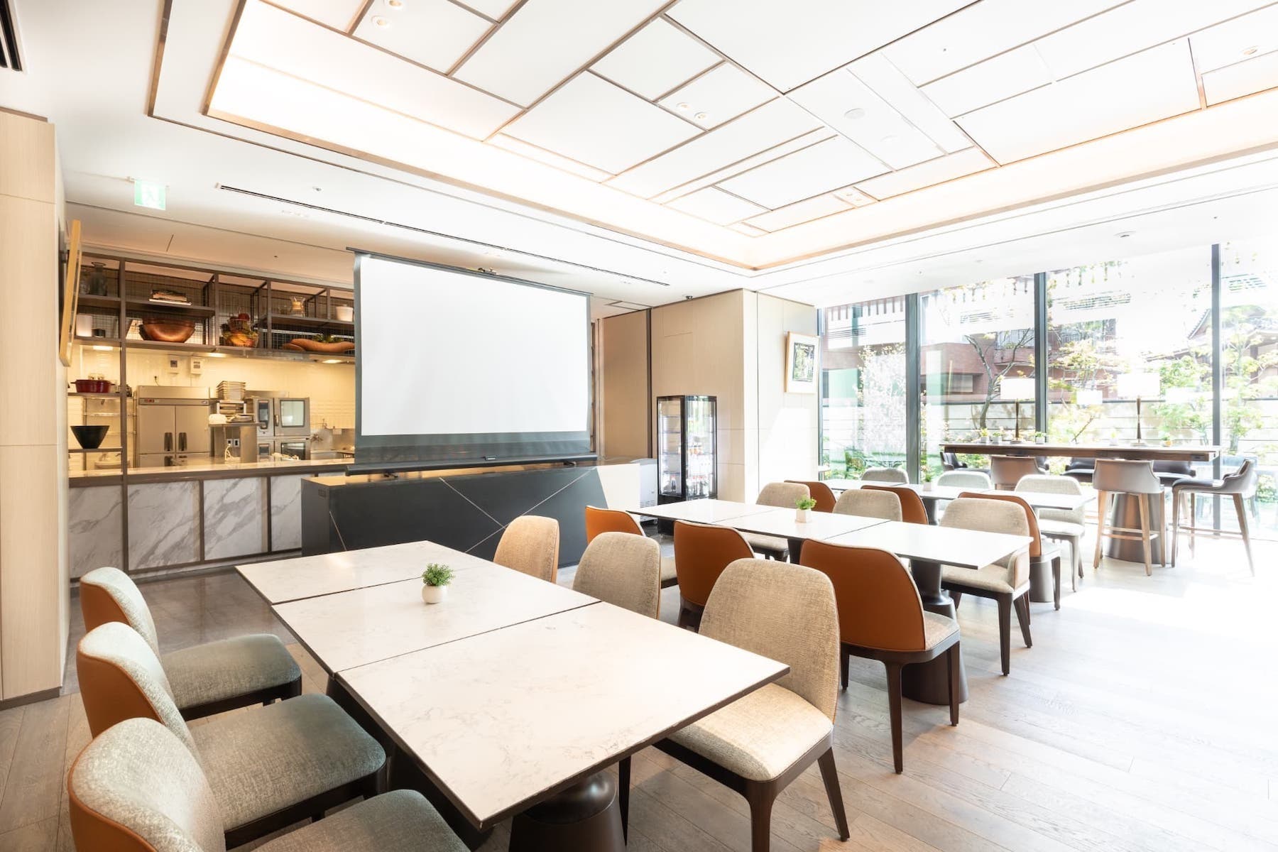 【赤坂駅徒歩7分 / Mo:take STUDIO 赤坂】ホテルロビーのような高級感のある空間で撮影・会議をの写真13