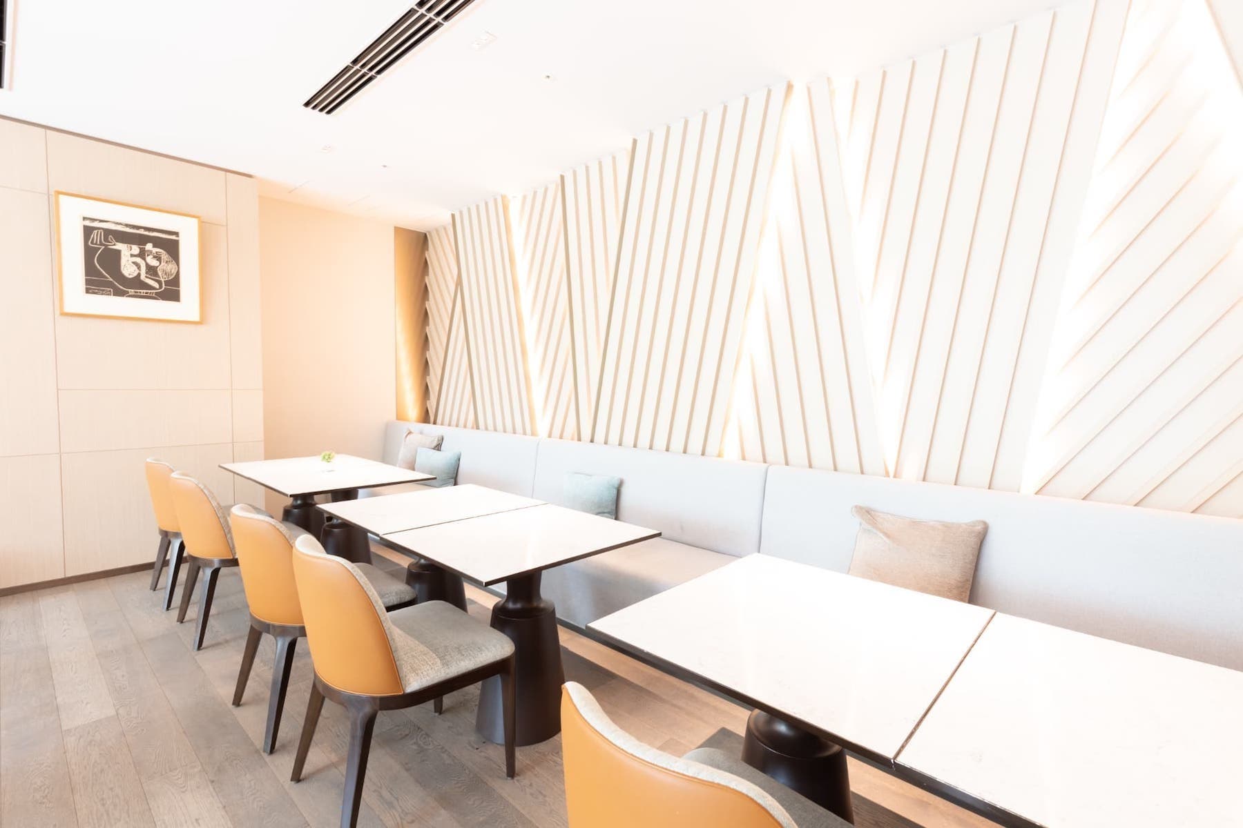 【赤坂駅徒歩7分 / Mo:take STUDIO 赤坂】ホテルロビーのような高級感のある空間で撮影・会議をの写真21