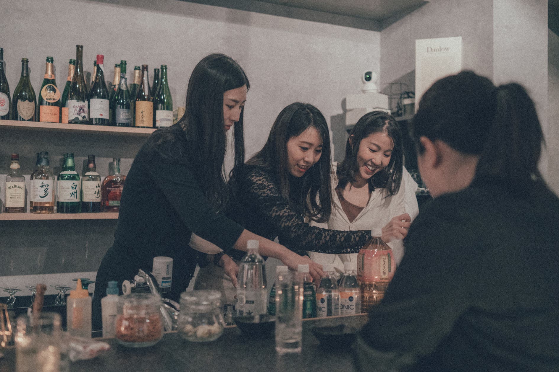 【恵比寿 徒歩3分】最大100名 貸切、焚き火BAR🔥、イベント/結婚式二次会/誕生日/交流会/パーティの写真28