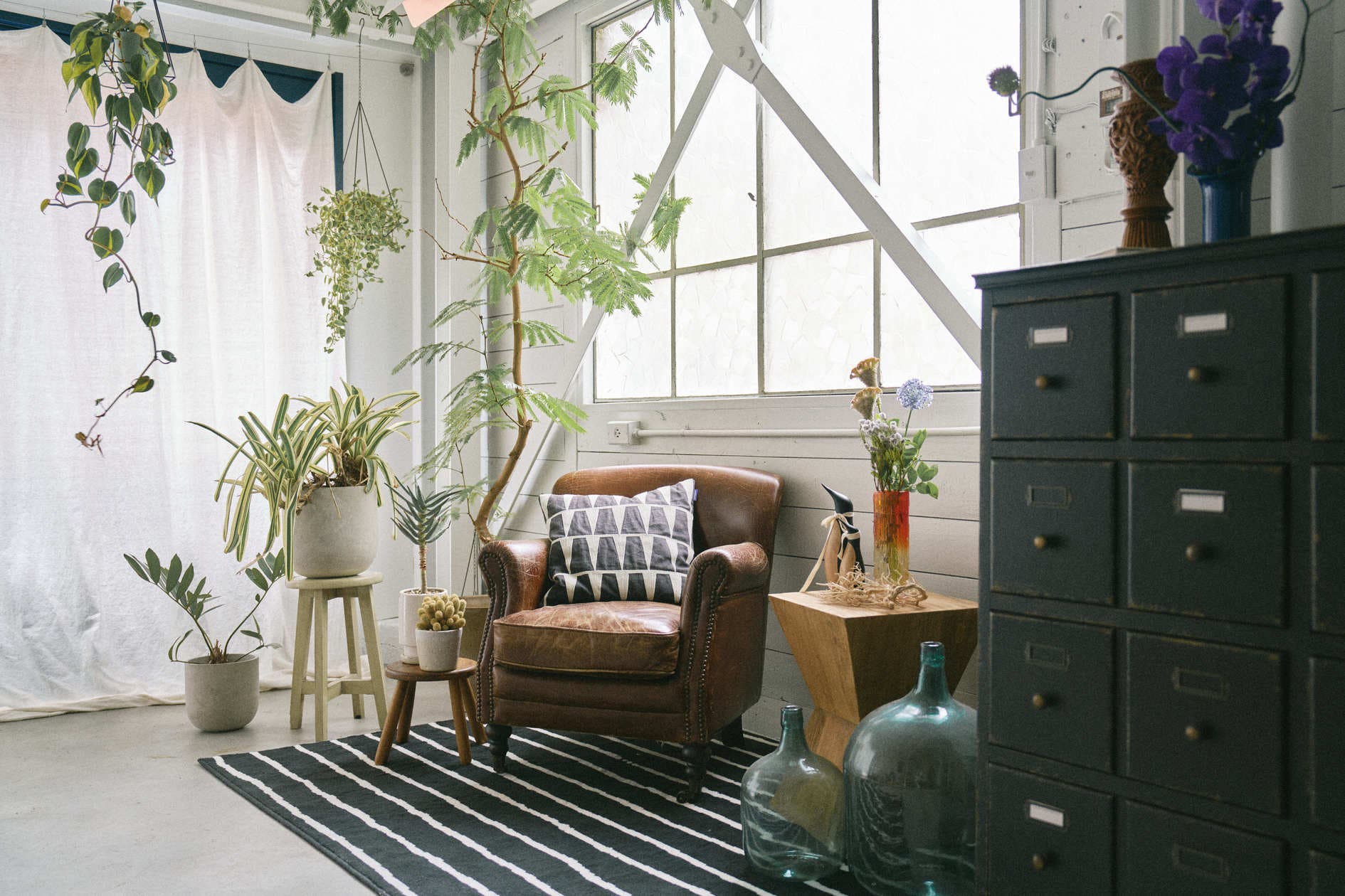 【天高4m/2面採光】洗練された海外を思わせる自然光スタジオ/雑貨やアパレル撮影に！清澄白河エリアの写真4