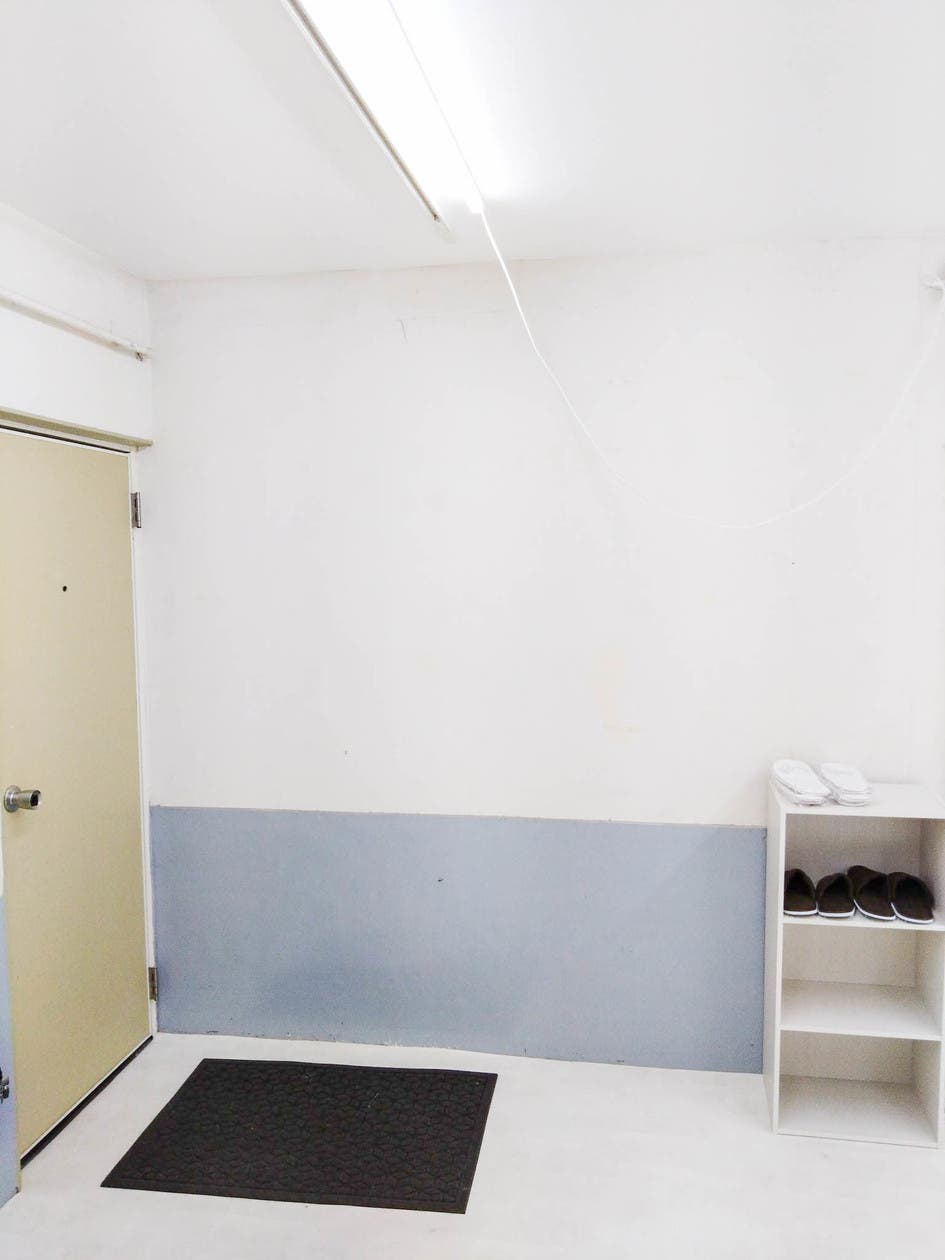 なんば駅近くの白ホリスタジオ。推し活、衣装撮影や商品撮影やアーティスト写真に最適！血糊撮影も可能。の写真4