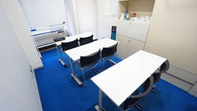 【新橋/汐留/御成門駅徒歩5分!10名利用可!】プロジェクター・高速WiFi全て無料!ふれあい貸し会議室 新橋A CoCoiiの写真5