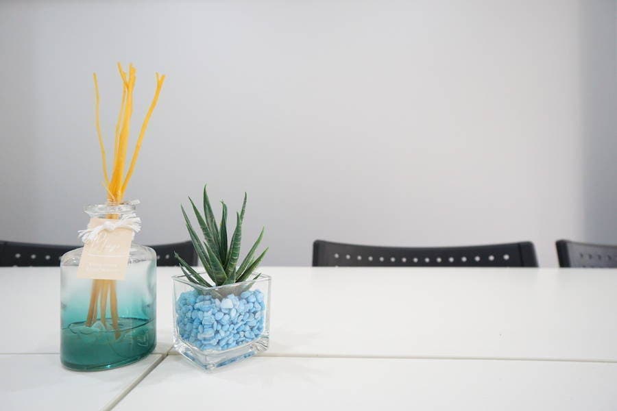 【新橋/汐留/御成門駅徒歩5分！10名利用可！】プロジェクター・高速WiFi全て無料！ふれあい貸し会議室 新橋A CoCoiiの写真6