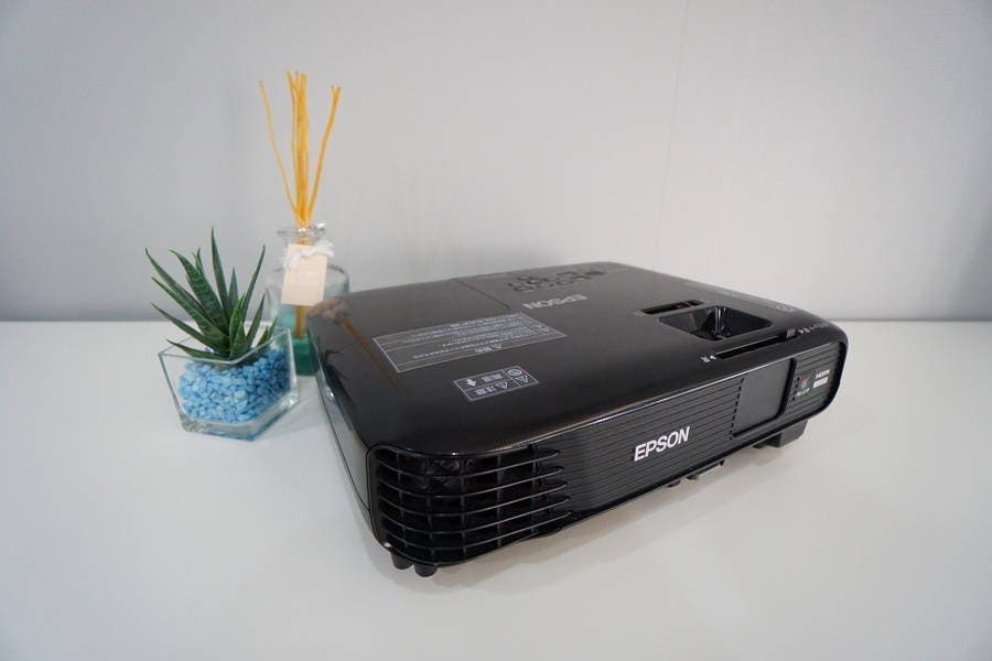 【新橋/汐留/御成門駅徒歩5分！10名利用可！】プロジェクター・高速WiFi全て無料！ふれあい貸し会議室 新橋A CoCoiiの写真7