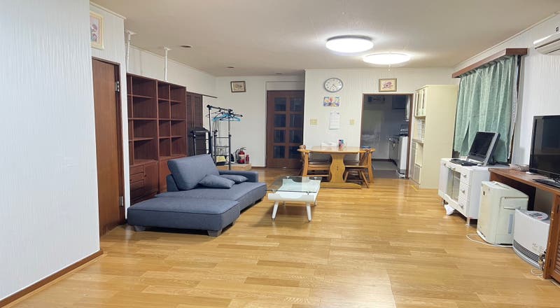 【激安】【特別価格】【キャンペーン中】【60㎡以上】東新宿の一軒家内でアクセス抜群仕事にデートに！🥂宅飲🍻女子会も可能