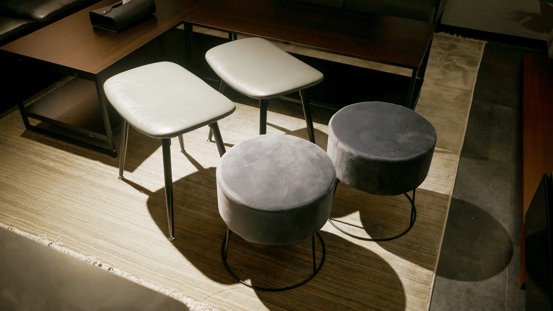 ＜無料＞スツール×4の画像1