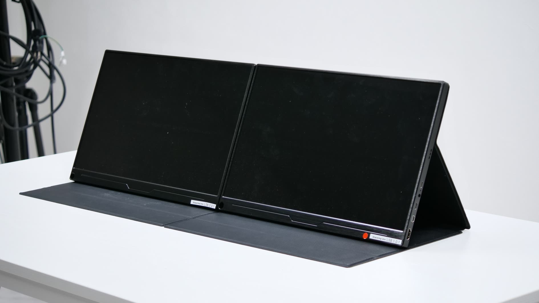 13インチモバイルモニターの画像1