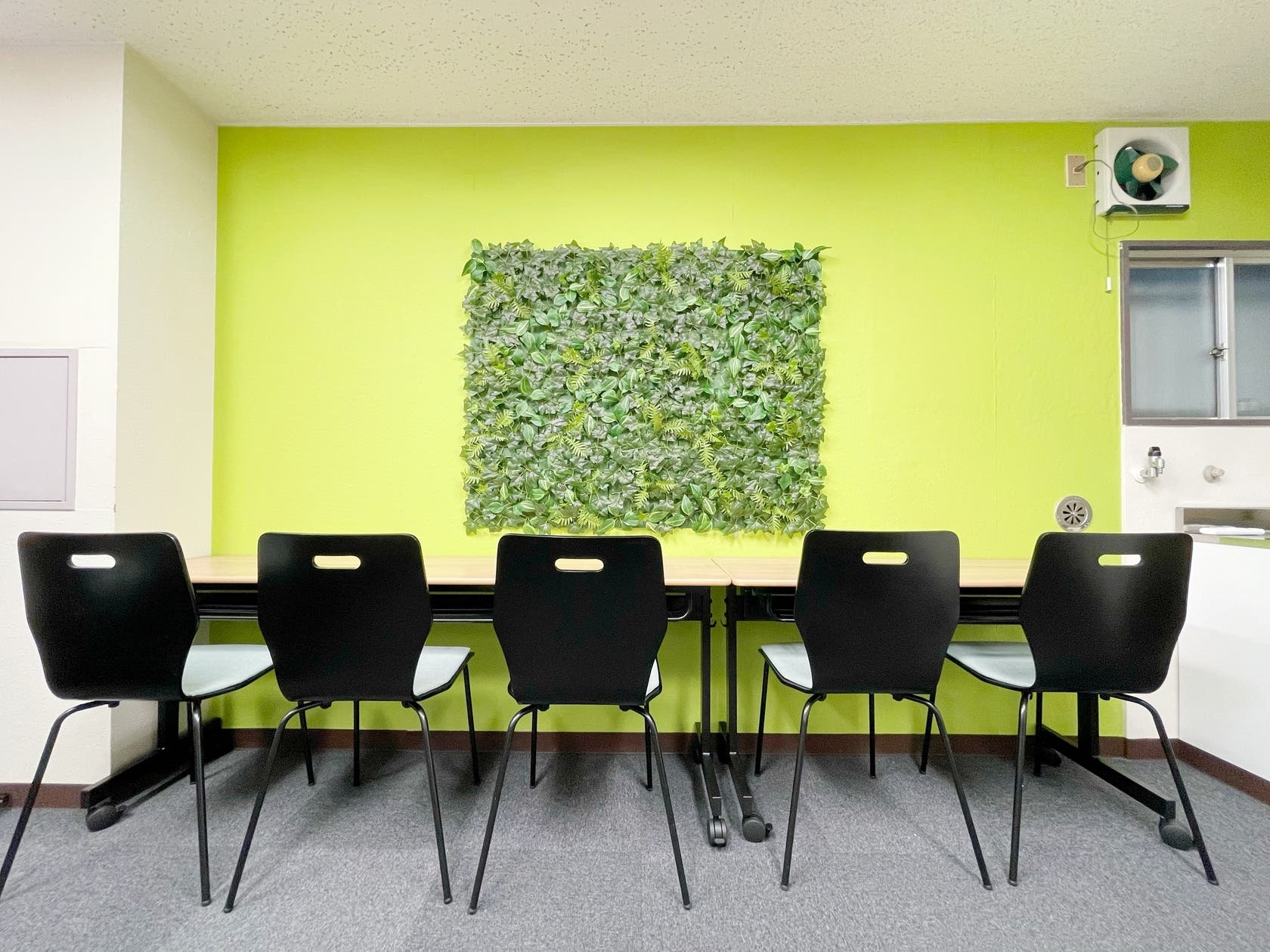 ★有楽町エリア格安★期間限定値下げ★光回線🌟有楽町駅/銀座駅徒歩6分、東京駅近■最大18名♪完全個室！Wi-Fi、プロジェクターの写真16