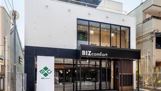 【春日部駅徒歩3分】BIZcomfort春日部 6名用会議室/完全個室/Wi-Fi完備/大型モニター/WEB会議/フリードリンクの写真2