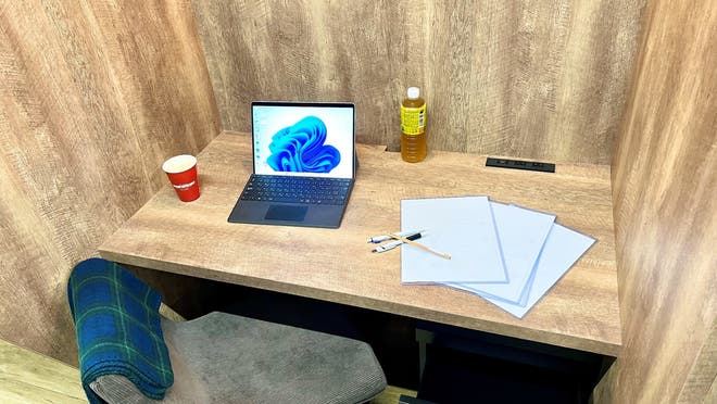 1名様用のワイドブース【7】東銀座 駅から直結!コワーキングにおススメ!の写真1