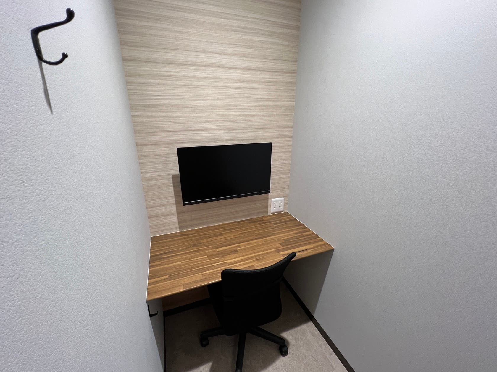 【赤羽駅徒歩1分◎】駅近！テレワークに最適な1名個室（ブース3）※予約時間前は入室不可の写真2