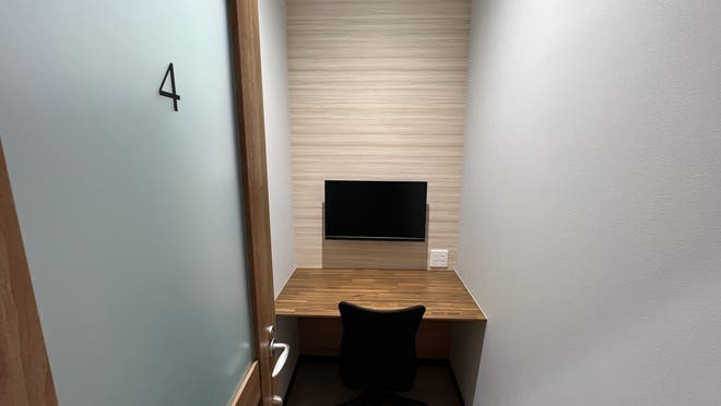 【赤羽駅徒歩1分◎】駅近!テレワークに最適な1名個室(ブース4)※予約時間前は入室不可の写真1