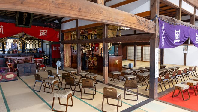 お寺の内陣・外陣・脇陣・座敷 をレンタル! 瞑想、マインドフルネスから座談会、講和、演奏などにご利用くださいの写真2